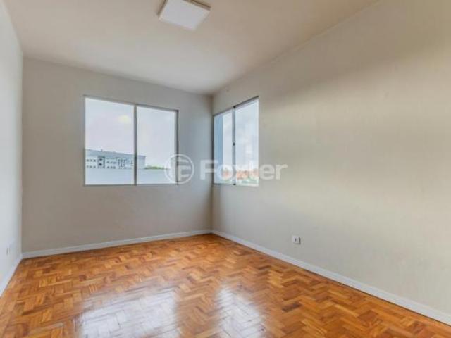 Apartamento, 2 dormitórios, 75 m², em Santana