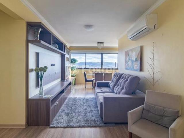 Apartamento, 2 dormitórios, 75 m², em Petrópolis