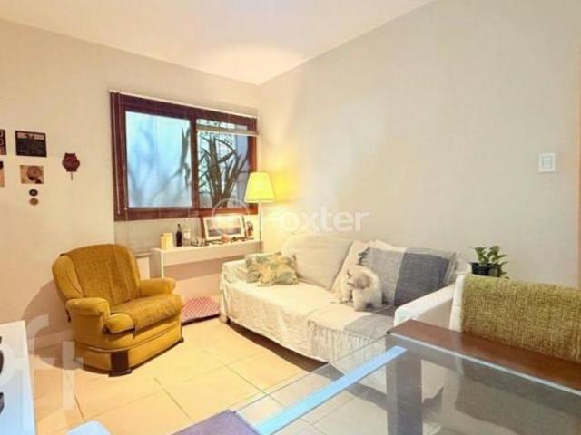 Apartamento, 2 dormitórios, 75.35 m², em Santana