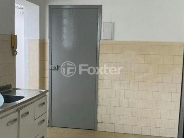Apartamento, 2 dormitórios, 75.47 m², em Azenha