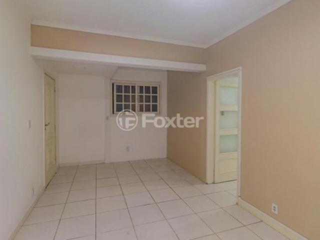 Apartamento, 2 dormitórios, 75.71 m², em Centro Histórico