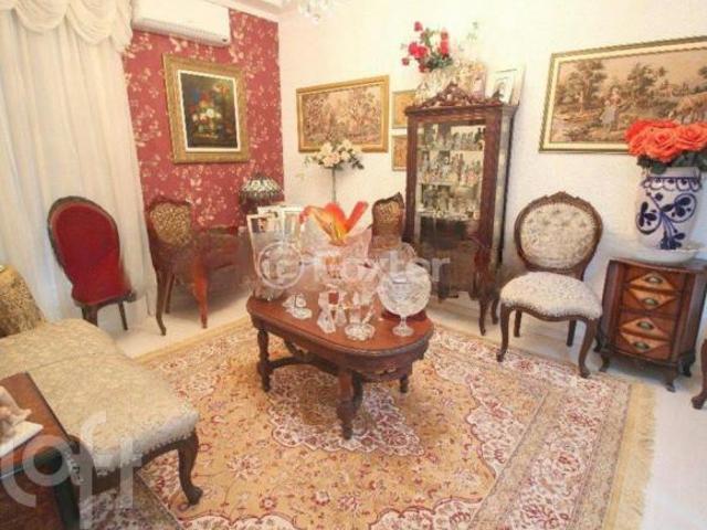 Apartamento, 2 dormitórios, 75.71 m², em Centro Histórico
