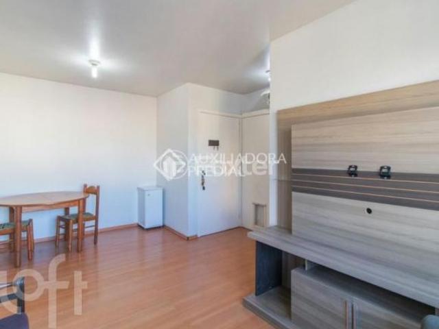 Apartamento, 2 dormitórios, 75.87 m², em Santana