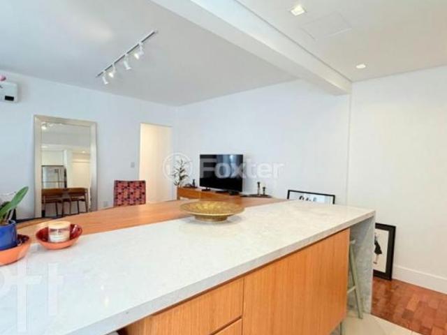 Apartamento, 2 dormitórios, 75.82 m², em Auxiliadora