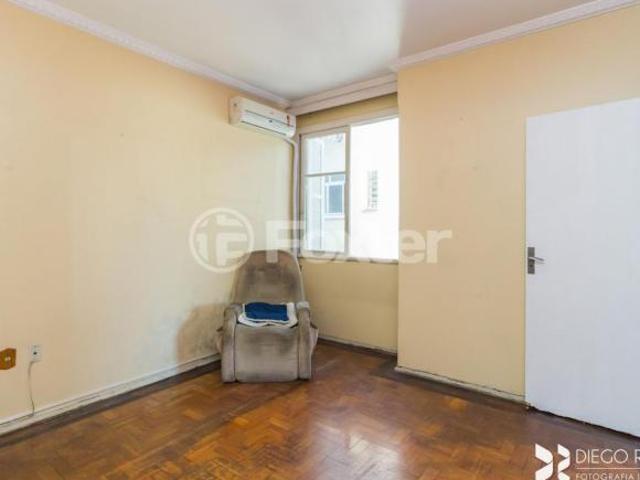 Apartamento, 2 dormitórios, 75.9 m², em Praia de Belas