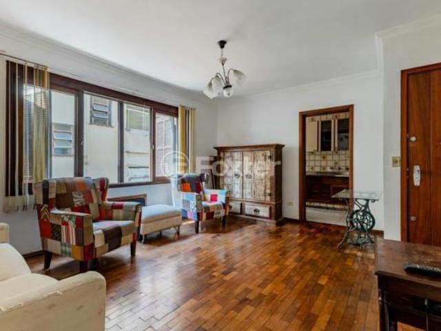 Apartamento, 2 dormitórios, 76 m², em Auxiliadora
