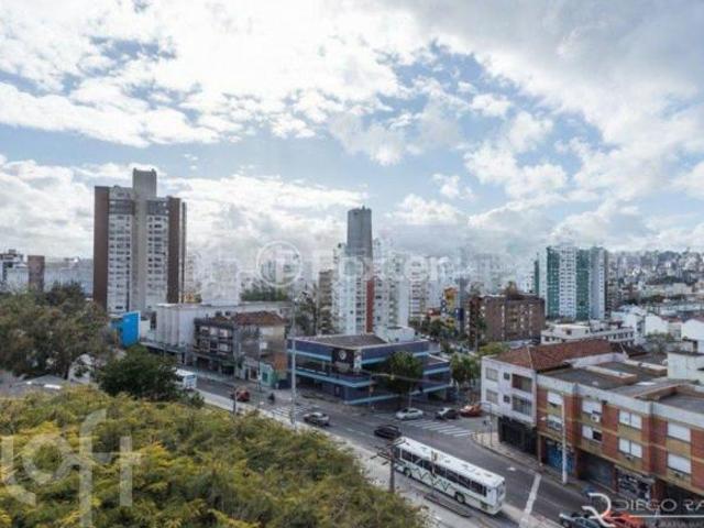 Apartamento, 2 dormitórios, 76.09 m², em Santo Antônio