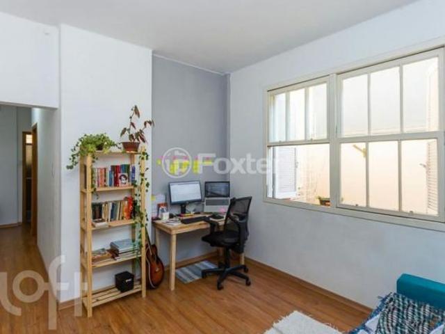 Apartamento, 2 dormitórios, 76.3 m², em Floresta