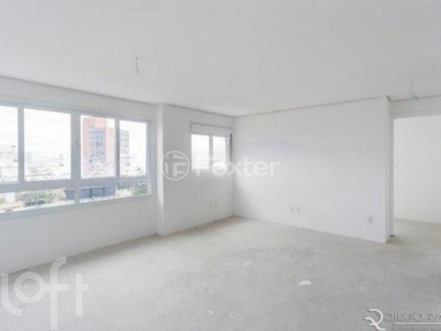 Apartamento, 2 dormitórios, 76.41 m², em São João
