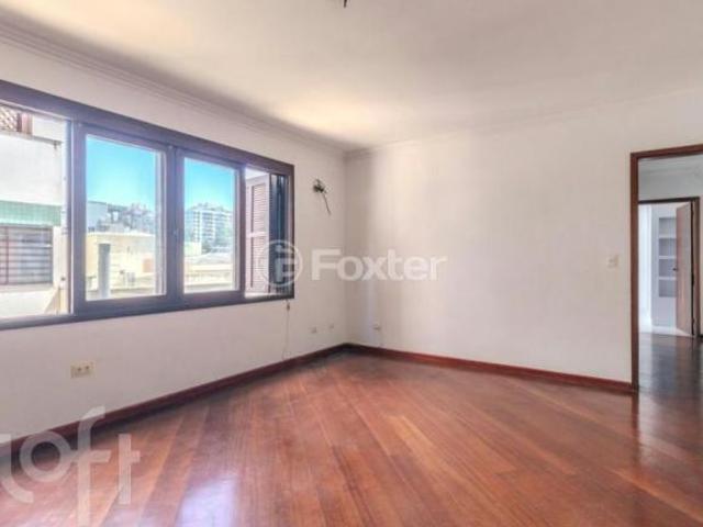 Apartamento, 2 dormitórios, 76.7 m², em Auxiliadora