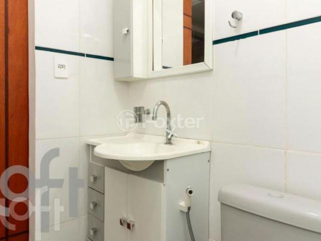 Apartamento, 2 dormitórios, 77 m², em Água Branca