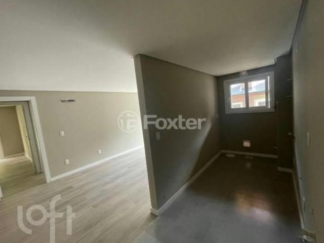 Apartamento, 2 dormitórios, 77 m², em Floresta