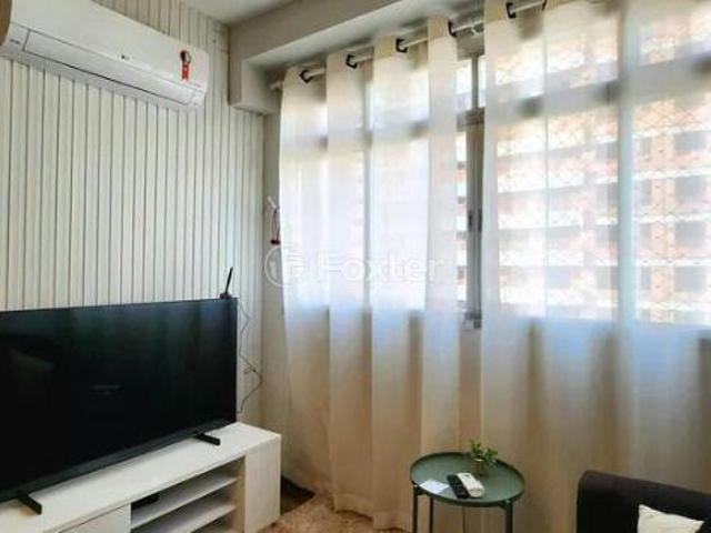 Apartamento, 2 dormitórios, 77 m², em Moema
