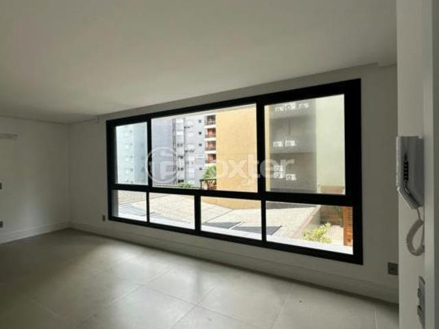 Apartamento, 2 dormitórios, 77 m², em Praia Grande