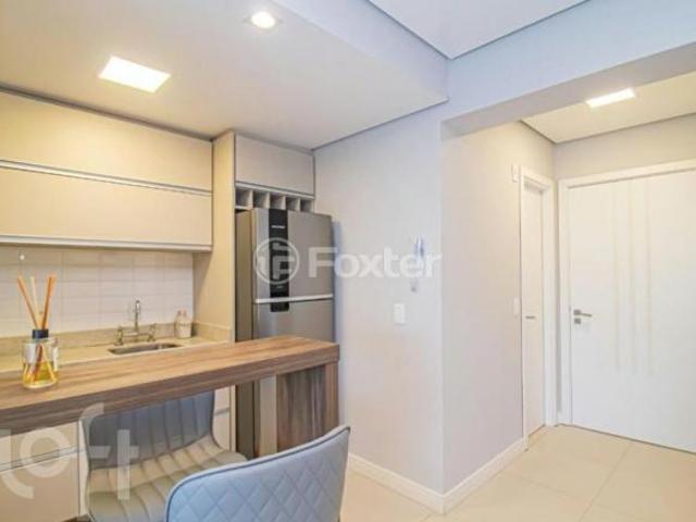 Apartamento, 2 dormitórios, 77.07 m², em Petrópolis