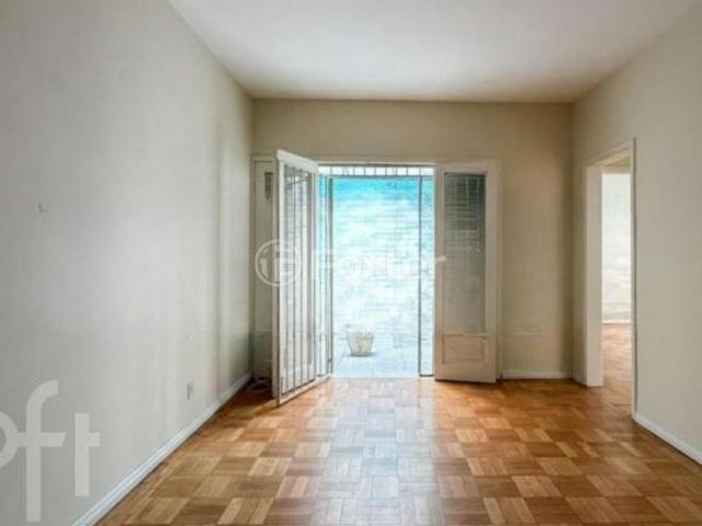 Apartamento, 2 dormitórios, 77.39 m², em Independência