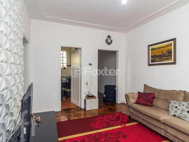 Apartamento, 2 dormitórios, 77.33 m², em Petrópolis