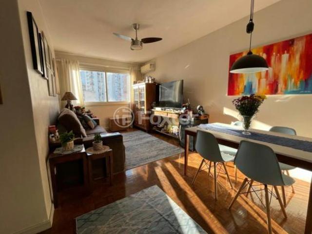 Apartamento, 2 dormitórios, 77.89 m², em Centro Histórico