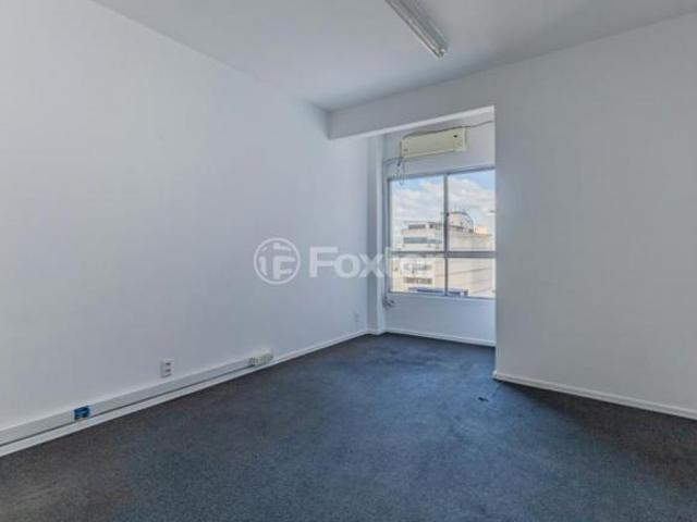 Apartamento, 2 dormitórios, 77.94 m², em Centro Histórico