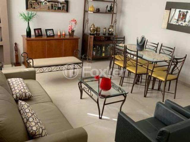 Apartamento, 2 dormitórios, 78 m², em Bela Vista