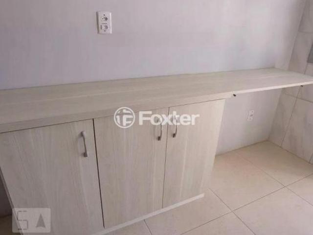 Apartamento, 2 dormitórios, 78 m², em Partenon
