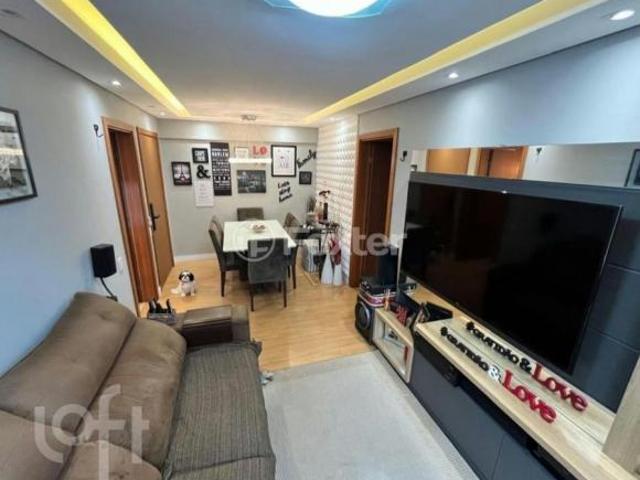 Apartamento, 2 dormitórios, 78 m², em Petrópolis