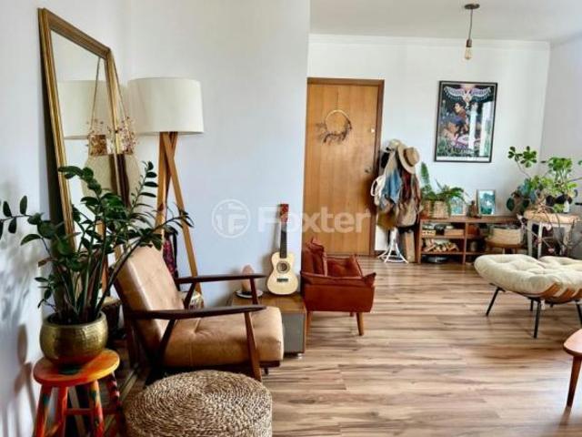 Apartamento, 2 dormitórios, 78 m², em Pinheiros