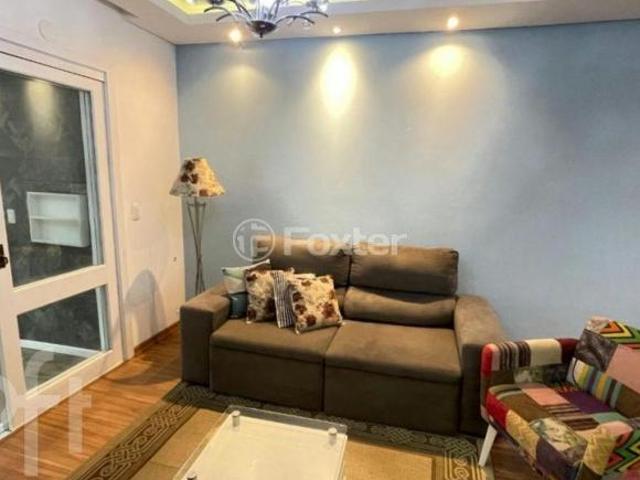 Apartamento, 2 dormitórios, 78.48 m², em Centro