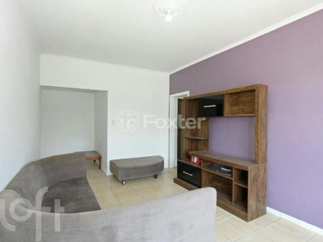 Apartamento, 2 dormitórios, 78.99 m², em Petrópolis