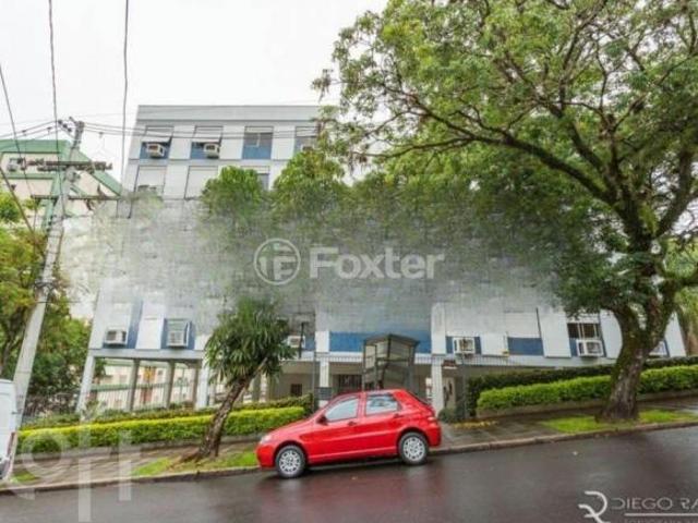 Apartamento, 2 dormitórios, 79 m², em Petrópolis