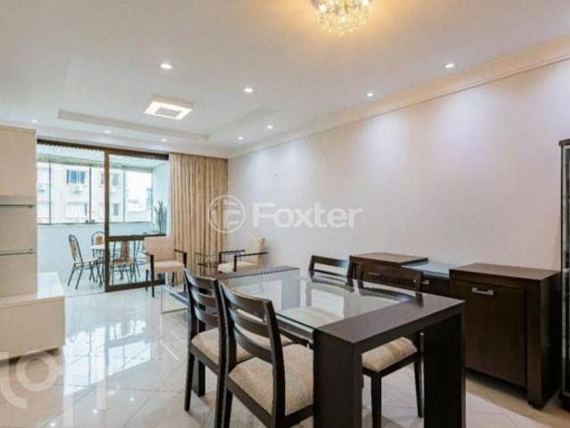 Apartamento, 2 dormitórios, 79.59 m², em Menino Deus