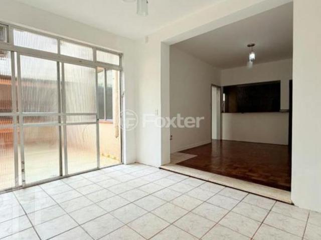 Apartamento, 2 dormitórios, 79.97 m², em Menino Deus