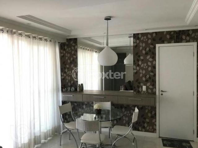Apartamento, 2 dormitórios, 70 m², em Bom Retiro