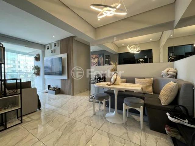 Apartamento, 2 dormitórios, 70 m², em Dezoito do Forte Empresarial/Alphaville