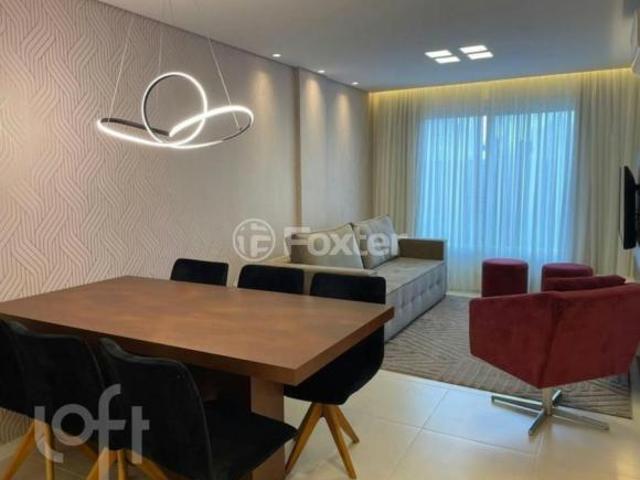 Apartamento, 2 dormitórios, 70 m², em Floresta