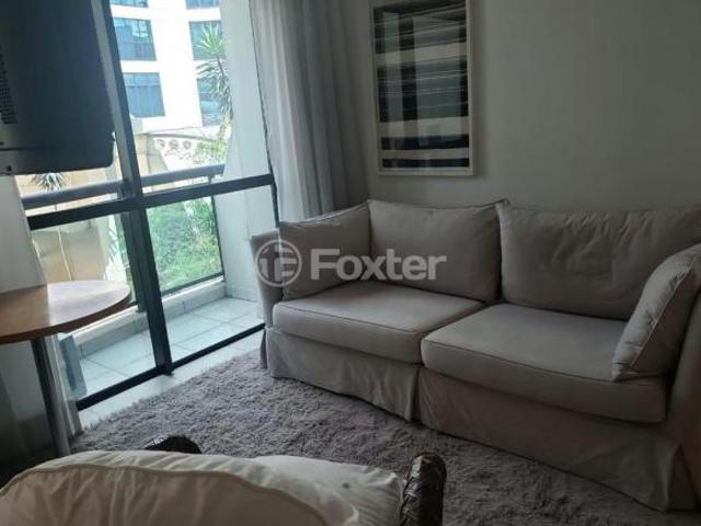 Apartamento, 2 dormitórios, 70 m², em Moema