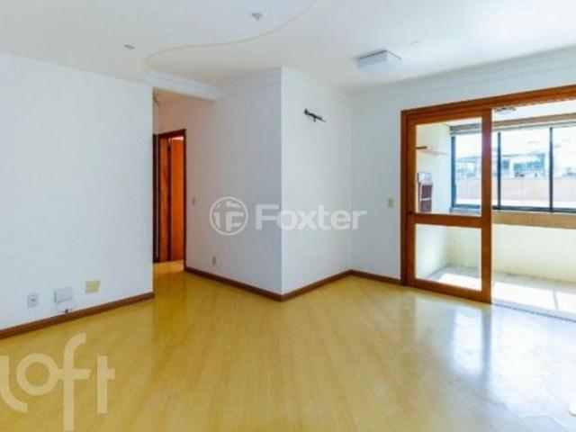 Apartamento, 2 dormitórios, 70 m², em Menino Deus