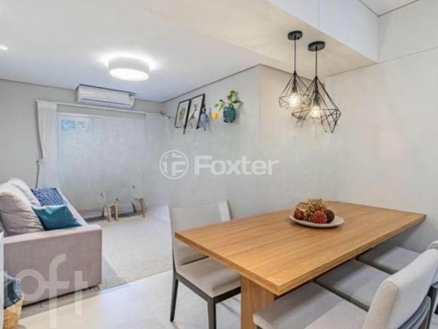 Apartamento, 2 dormitórios, 70 m², em Menino Deus