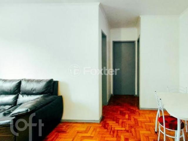 Apartamento, 2 dormitórios, 70 m², em São João