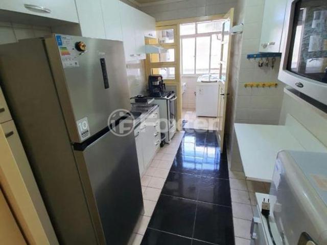 Apartamento, 2 dormitórios, 70 m², em Santana