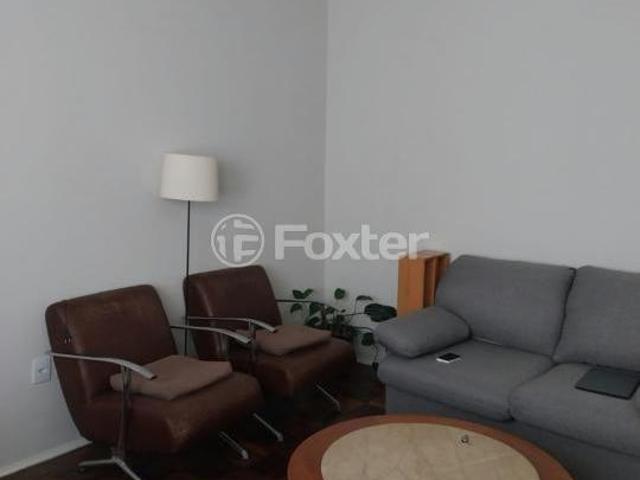 Apartamento, 2 dormitórios, 70 m², em Petrópolis