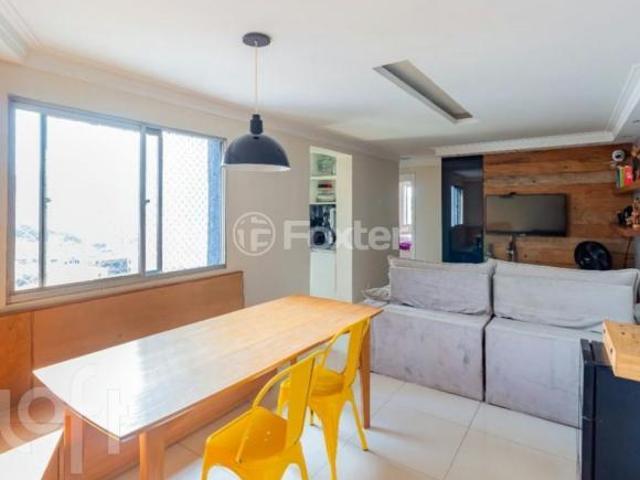 Apartamento, 2 dormitórios, 70 m², em Vila Canero