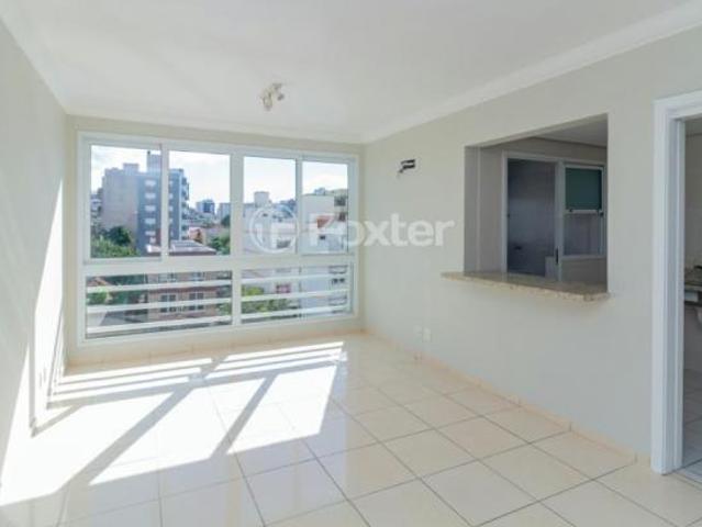 Apartamento, 2 dormitórios, 70.33 m², em Petrópolis