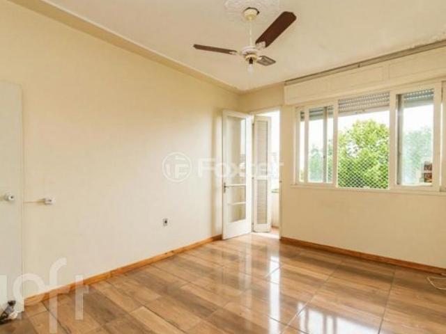 Apartamento, 2 dormitórios, 70.64 m², em Santana