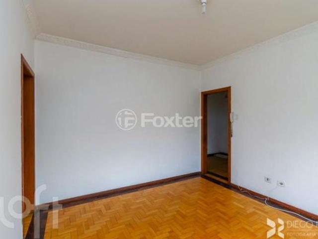 Apartamento, 2 dormitórios, 70.67 m², em Menino Deus