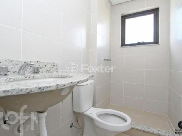 Apartamento, 2 dormitórios, 70.67 m², em Petrópolis