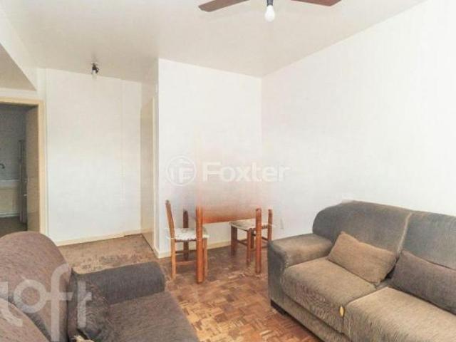 Apartamento, 2 dormitórios, 71 m², em Centro Histórico