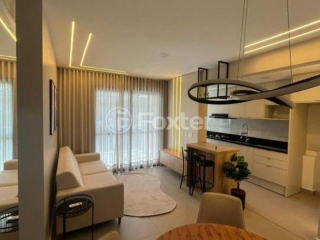 Apartamento, 2 dormitórios, 71 m², em Jardim Lindóia