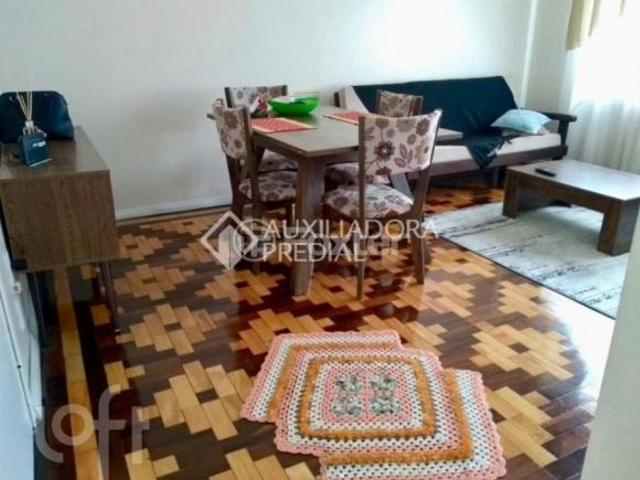 Apartamento, 2 dormitórios, 71 m², em Partenon