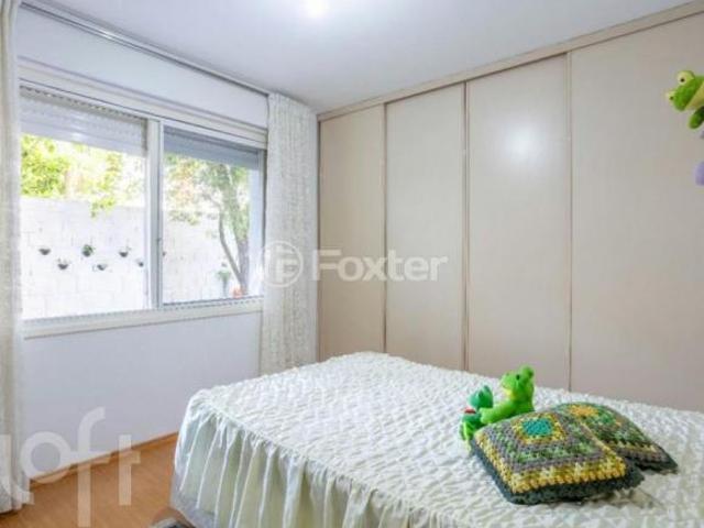 Apartamento, 2 dormitórios, 71.06 m², em Petrópolis